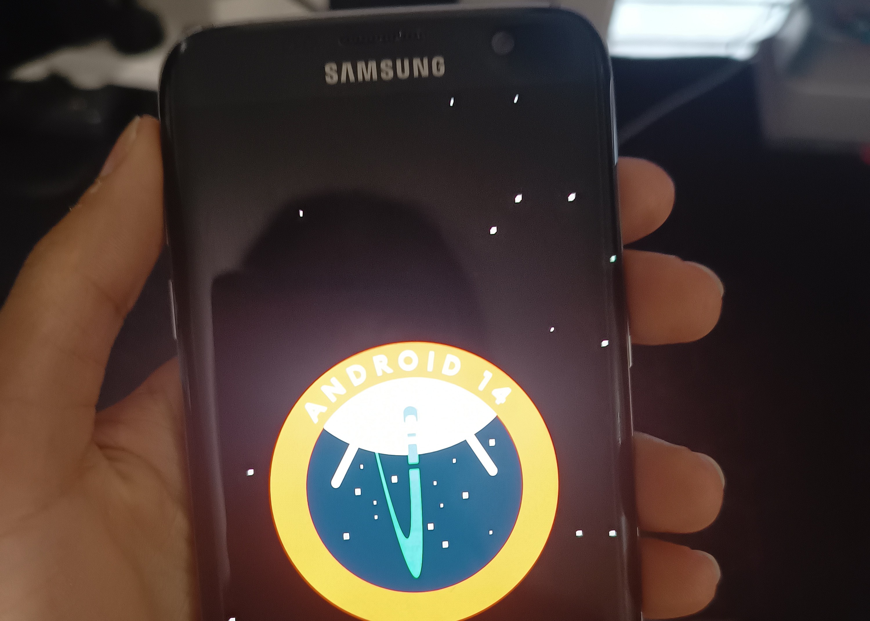 Android 14 on the S7 Edge · harija.moe